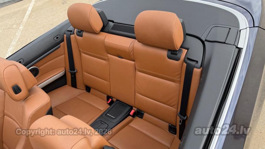 Zils BMW 3 Series 2010 Tallina, ar dzinēja tilpumu 3.00 L un nobraukumu 263 tūkst. km par 12200 €, foto 14 vietnē AUTOMOTO.COM.LV