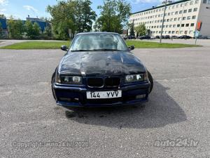 Zils BMW 3 Series 1992 Tallina, ar dzinēja tilpumu 1.80 L un nobraukumu 0 tūkst. km par 1999 €, foto 3 vietnē AUTOMOTO.COM.LV