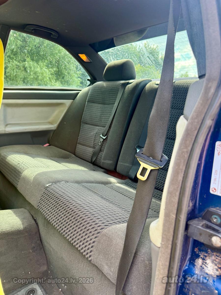 Zils BMW 3 Series 1992 Tallina, ar dzinēja tilpumu 1.80 L un nobraukumu 0 tūkst. km par 1999 €, foto 10 vietnē AUTOMOTO.COM.LV