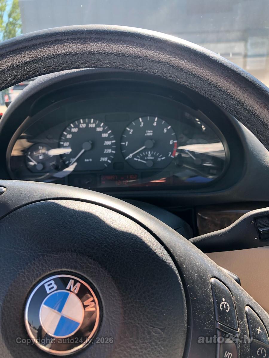 Blue BMW 3 Series 2000 in Tallinn, with an engine capacity of 2.50 L and mileage of 229 thousand km for 2400 €, photo 8 on AUTOMOTO.COM.LV