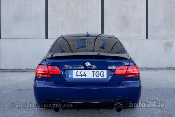 Blue BMW 3 Series 2010 in Tallinn, with an engine capacity of 3.00 L and mileage of 281 thousand km for 18500 €, photo 5 on AUTOMOTO.COM.LV
