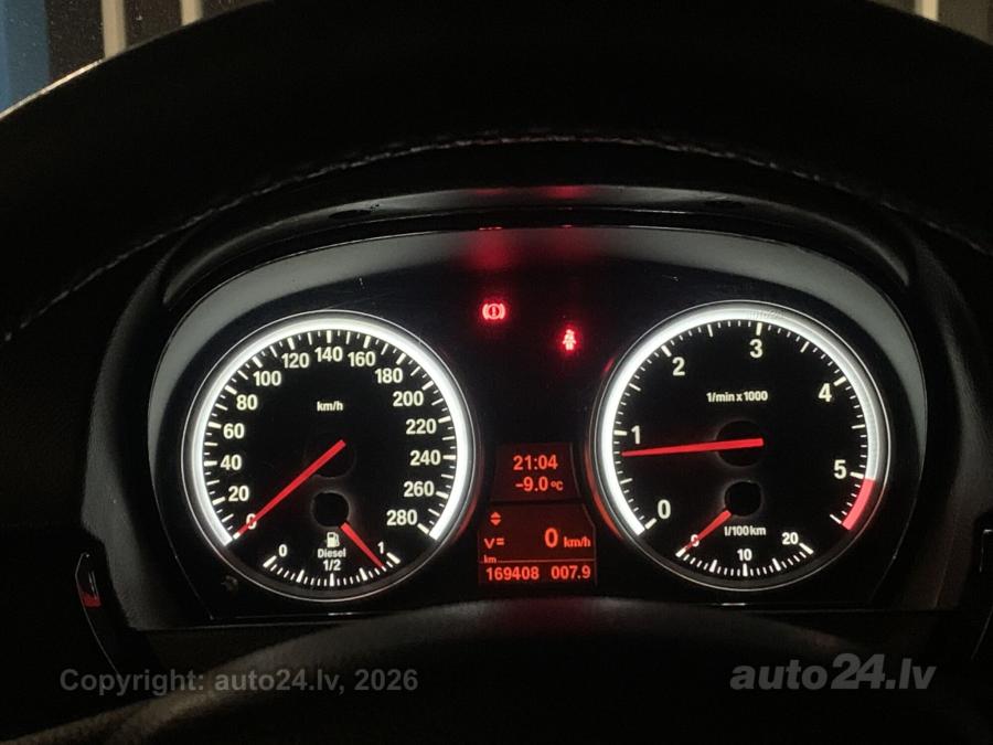 Blue BMW 3 Series 2011 in Tallinn, with an engine capacity of 2.00 L and mileage of 176 thousand km for 10500 €, photo 16 on AUTOMOTO.COM.LV