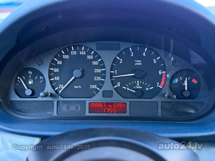 Blue BMW 3 Series 2001 in Tallinn, with an engine capacity of 2.50 L and mileage of 269 thousand km for 6699 €, photo 12 on AUTOMOTO.COM.LV