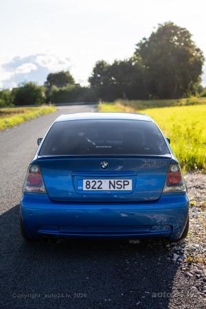 Zils BMW 3 Series 2002 Tallina, ar dzinēja tilpumu 2.50 L un nobraukumu 285 tūkst. km par 6200 €, foto 5 vietnē AUTOMOTO.COM.LV