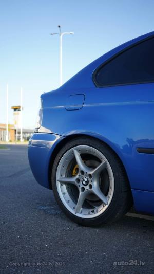 Zils BMW 3 Series 2002 Tallina, ar dzinēja tilpumu 2.50 L un nobraukumu 285 tūkst. km par 6200 €, foto 8 vietnē AUTOMOTO.COM.LV