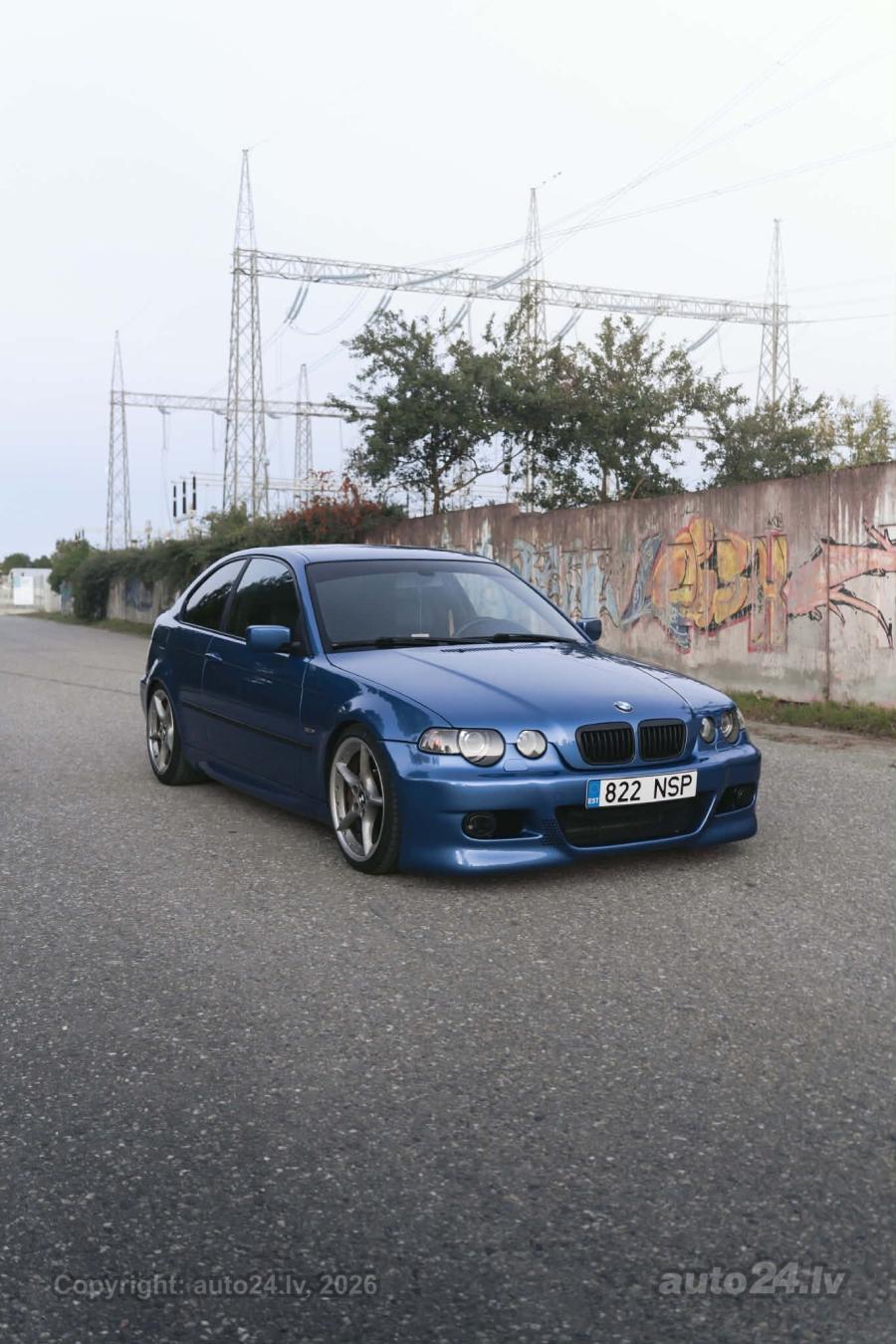 Zils BMW 3 Series 2002 Tallina, ar dzinēja tilpumu 2.50 L un nobraukumu 285 tūkst. km par 6200 €, foto 9 vietnē AUTOMOTO.COM.LV