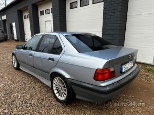 Zils BMW 3 Series 1992 Valga, ar dzinēja tilpumu 2.00 L un nobraukumu 0 tūkst. km par 1700 €, foto 3 vietnē AUTOMOTO.COM.LV