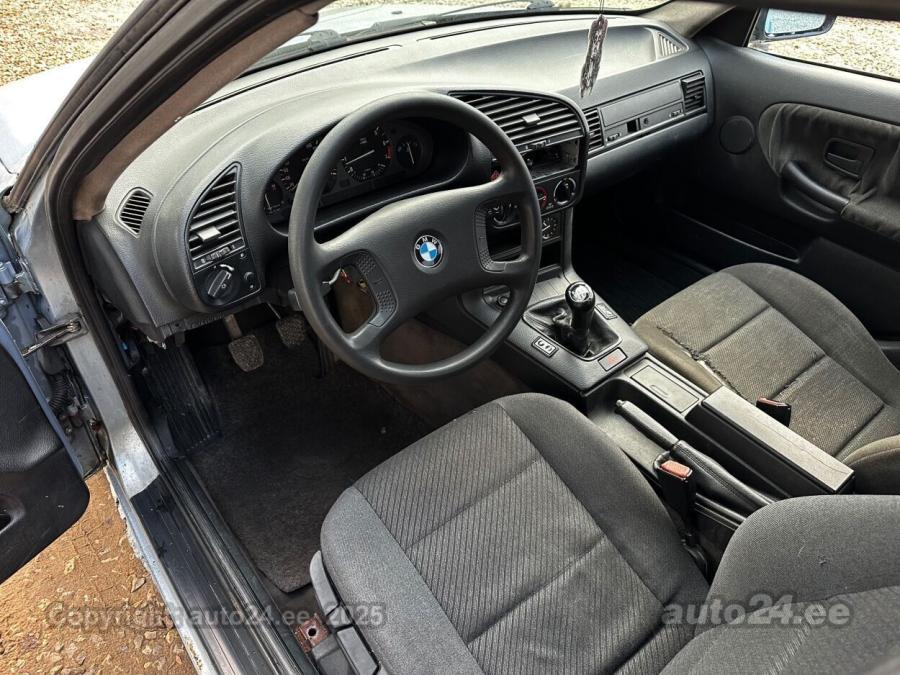 Zils BMW 3 Series 1992 Valga, ar dzinēja tilpumu 2.00 L un nobraukumu 0 tūkst. km par 1700 €, foto 9 vietnē AUTOMOTO.COM.LV