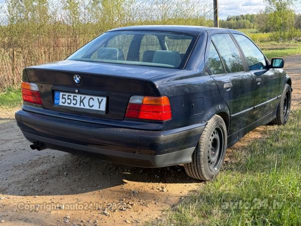 Zils BMW 3 Series 1995 Tallina, ar dzinēja tilpumu 2.80 L un nobraukumu 201 tūkst. km par 7000 €, foto 4 vietnē AUTOMOTO.COM.LV