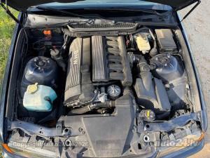 Zils BMW 3 Series 1995 Tallina, ar dzinēja tilpumu 2.80 L un nobraukumu 201 tūkst. km par 7000 €, foto 15 vietnē AUTOMOTO.COM.LV