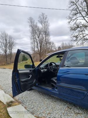 Zils BMW 3 Series 2002 Rapla, ar dzinēja tilpumu 2.20 L un nobraukumu 264 tūkst. km par 3290 €, foto 8 vietnē AUTOMOTO.COM.LV