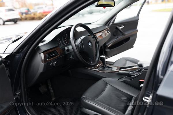 Zils BMW 3 Series 2005 Tallina, ar dzinēja tilpumu 2.00 L un nobraukumu 302 tūkst. km par 1999 €, foto 11 vietnē AUTOMOTO.COM.LV