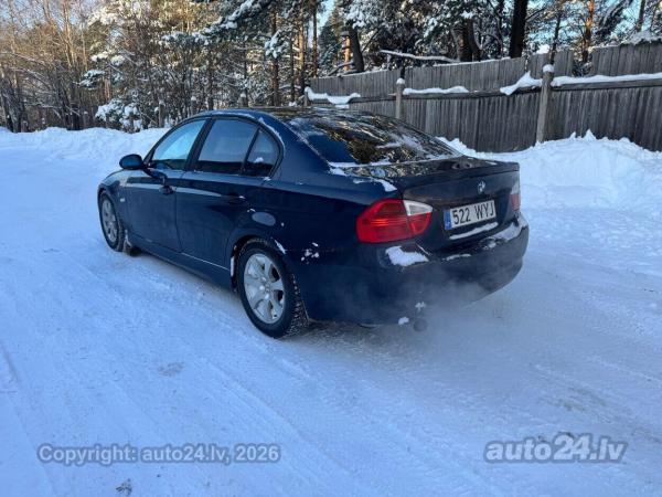 Zils BMW 3 Series 2005 Tallina, ar dzinēja tilpumu 2.00 L un nobraukumu 356 tūkst. km par 2290 €, foto 2 vietnē AUTOMOTO.COM.LV