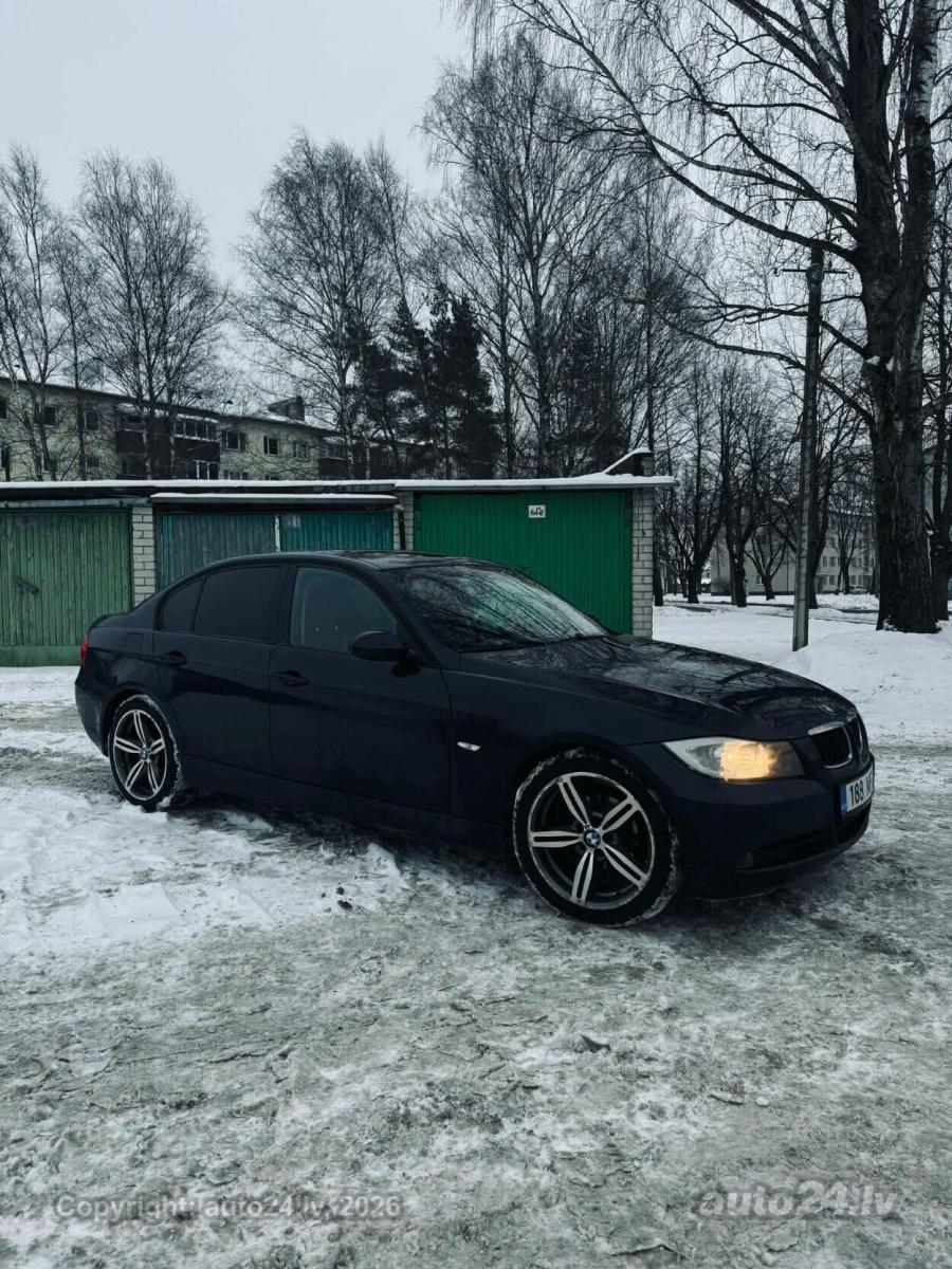 Blue BMW 3 Series 2005 in Tallinn, with an engine capacity of 2.00 L and mileage of 308 thousand km for 3999 €, photo 2 on AUTOMOTO.COM.LV