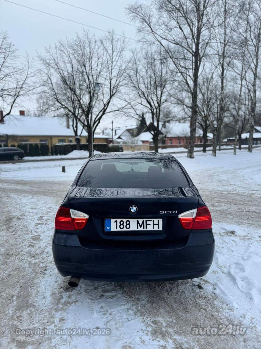 Blue BMW 3 Series 2005 in Tallinn, with an engine capacity of 2.00 L and mileage of 308 thousand km for 3999 €, photo 6 on AUTOMOTO.COM.LV