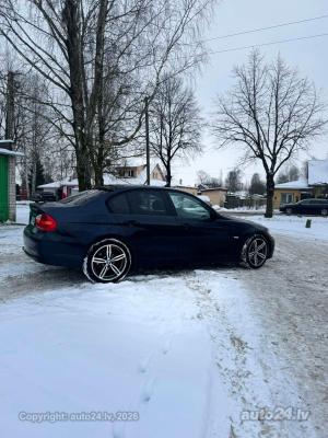 Blue BMW 3 Series 2005 in Tallinn, with an engine capacity of 2.00 L and mileage of 308 thousand km for 3999 €, photo 7 on AUTOMOTO.COM.LV