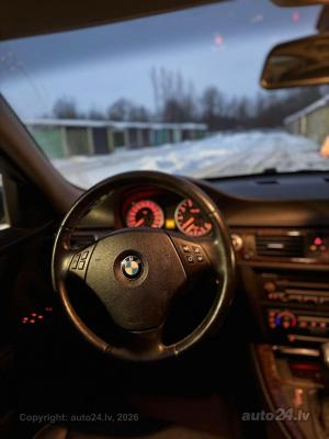 Blue BMW 3 Series 2005 in Tallinn, with an engine capacity of 2.00 L and mileage of 308 thousand km for 3999 €, photo 10 on AUTOMOTO.COM.LV
