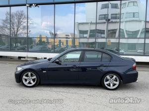 Zils BMW 3 Series 2005 Tallina, ar dzinēja tilpumu 3.00 L un nobraukumu 279 tūkst. km par 2999 €, foto 4 vietnē AUTOMOTO.COM.LV