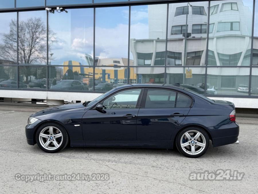 Zils BMW 3 Series 2005 Tallina, ar dzinēja tilpumu 3.00 L un nobraukumu 279 tūkst. km par 2999 €, foto 4 vietnē AUTOMOTO.COM.LV