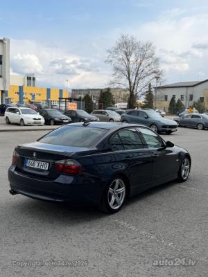 Zils BMW 3 Series 2005 Tallina, ar dzinēja tilpumu 3.00 L un nobraukumu 279 tūkst. km par 2999 €, foto 7 vietnē AUTOMOTO.COM.LV