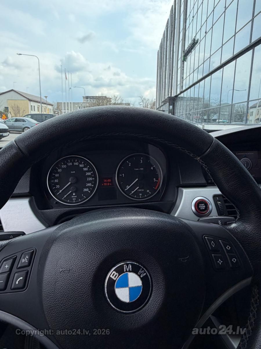 Zils BMW 3 Series 2005 Tallina, ar dzinēja tilpumu 3.00 L un nobraukumu 279 tūkst. km par 2999 €, foto 11 vietnē AUTOMOTO.COM.LV