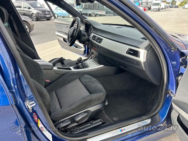 Zils BMW 3 Series 2006 Tartu, ar dzinēja tilpumu 2.00 L un nobraukumu 360 tūkst. km par 4300 €, foto 11 vietnē AUTOMOTO.COM.LV