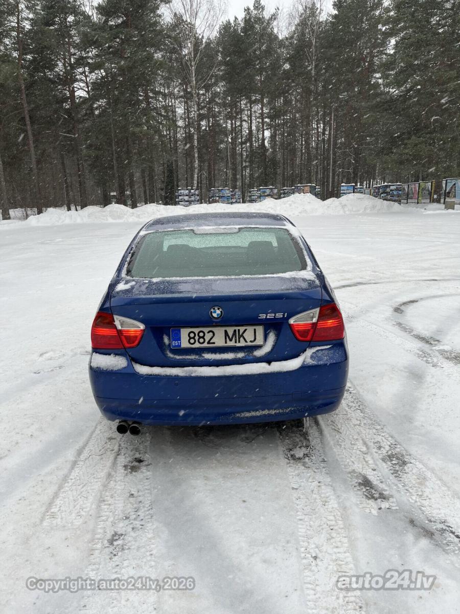 Zils BMW 3 Series 2007 Tallina, ar dzinēja tilpumu 2.50 L un nobraukumu 256 tūkst. km par 4400 €, foto 3 vietnē AUTOMOTO.COM.LV