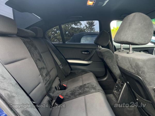 Zils BMW 3 Series 2007 Tallina, ar dzinēja tilpumu 2.50 L un nobraukumu 234 tūkst. km par 5290 €, foto 9 vietnē AUTOMOTO.COM.LV