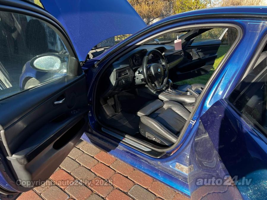 Blue BMW 3 Series 2007 in Tallinn, with an engine capacity of 3.00 L and mileage of 217 thousand km for 10400 €, photo 5 on AUTOMOTO.COM.LV