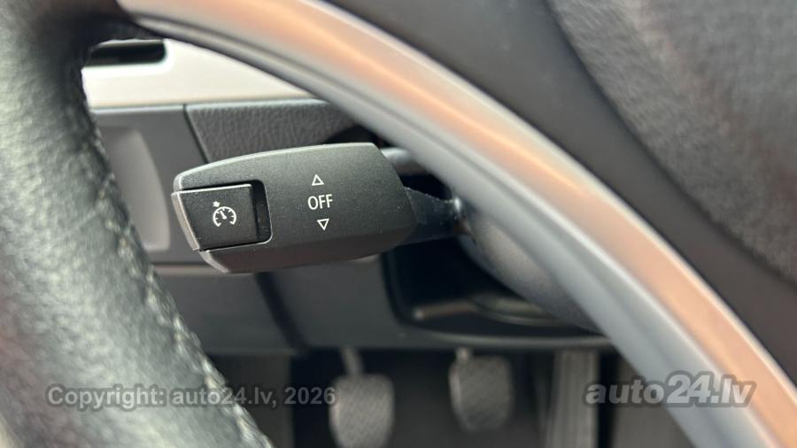 Blue BMW 3 Series 2011 in Tallinn, with an engine capacity of 3.00 L and mileage of 169 thousand km for 9900 €, photo 23 on AUTOMOTO.COM.LV