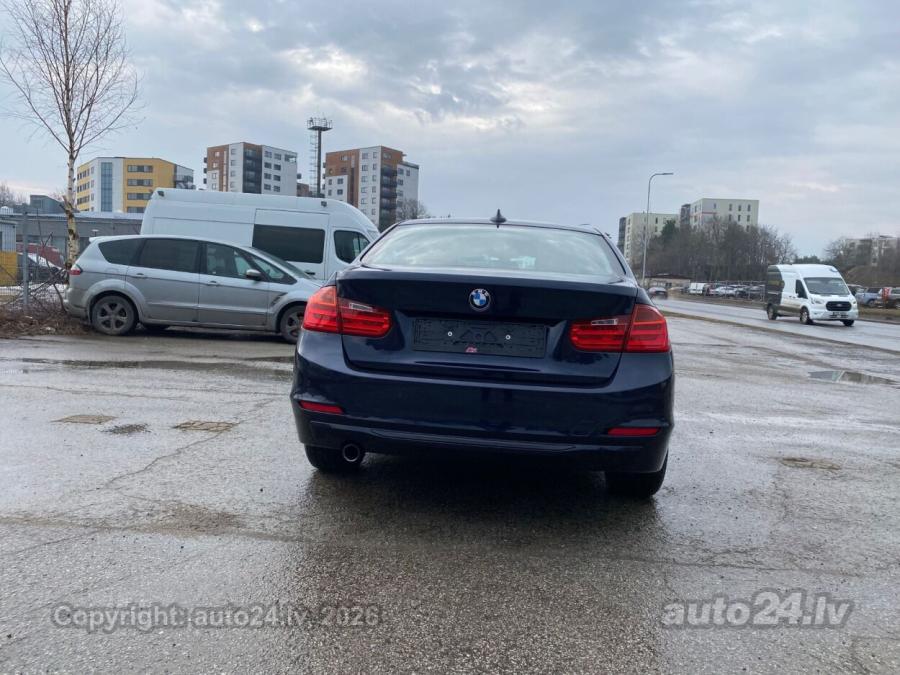 Zils BMW 3 Series 2014 Tallina, ar dzinēja tilpumu 2.00 L un nobraukumu 166 tūkst. km par 8450 €, foto 3 vietnē AUTOMOTO.COM.LV