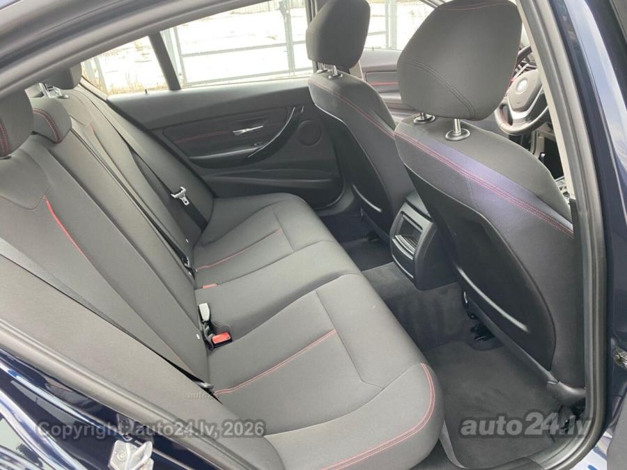 Zils BMW 3 Series 2014 Tallina, ar dzinēja tilpumu 2.00 L un nobraukumu 166 tūkst. km par 8450 €, foto 14 vietnē AUTOMOTO.COM.LV