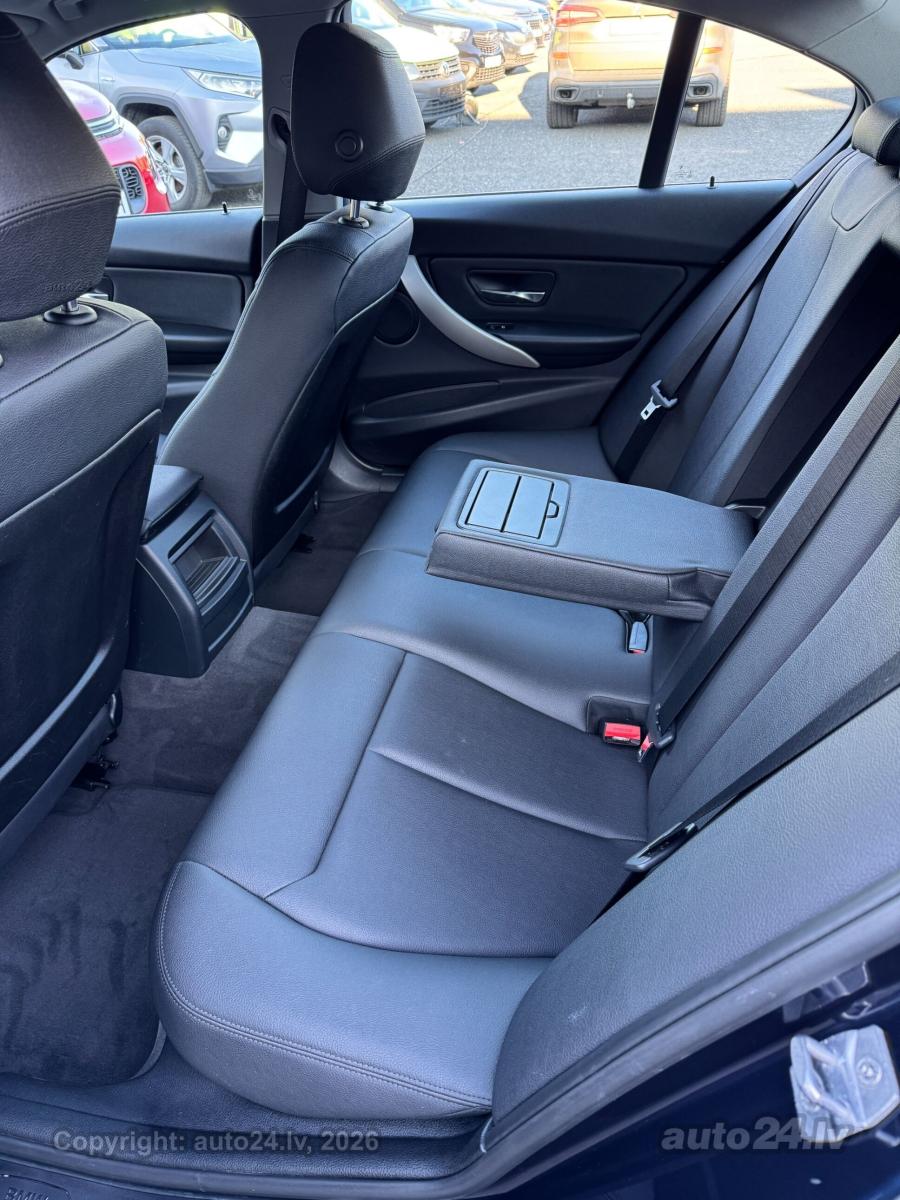 Blue BMW 3 Series 2014 in Tartu, with an engine capacity of 2.00 L and mileage of 208 thousand km for 10990 €, photo 20 on AUTOMOTO.COM.LV