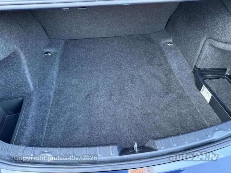 Blue BMW 3 Series 2014 in Tartu, with an engine capacity of 2.00 L and mileage of 208 thousand km for 10990 €, photo 21 on AUTOMOTO.COM.LV
