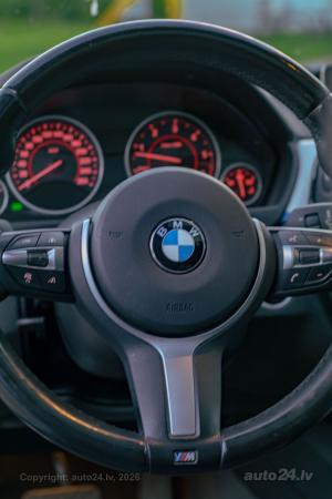 Blue BMW 3 Series 2015 in Tallinn, with an engine capacity of 3.00 L and mileage of 309 thousand km for 13800 €, photo 8 on AUTOMOTO.COM.LV