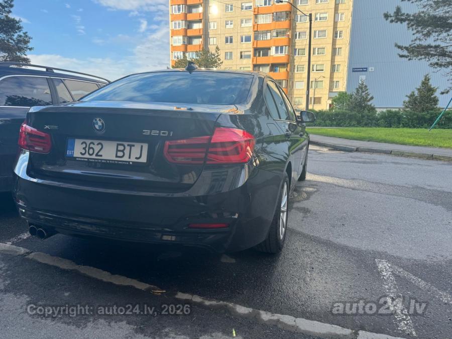 Blue BMW 3 Series 2017 in Tallinn, with an engine capacity of 2.00 L and mileage of 150 thousand km for 14500 €, photo 5 on AUTOMOTO.COM.LV
