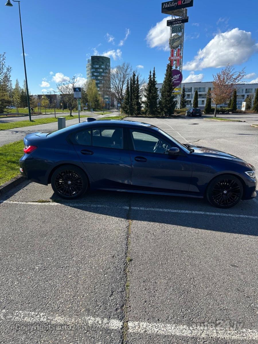 Zils BMW 3 Series 2019 Tallina, ar dzinēja tilpumu 2.00 L un nobraukumu 137 tūkst. km par 16000 €, foto 10 vietnē AUTOMOTO.COM.LV