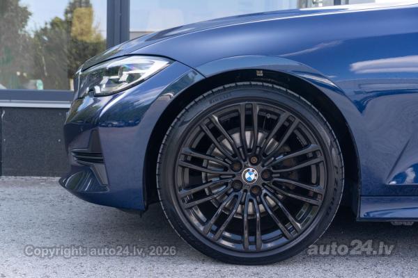 Zils BMW 3 Series 2019 Tallina, ar dzinēja tilpumu 2.00 L un nobraukumu 139 tūkst. km par 21490 €, foto 5 vietnē AUTOMOTO.COM.LV