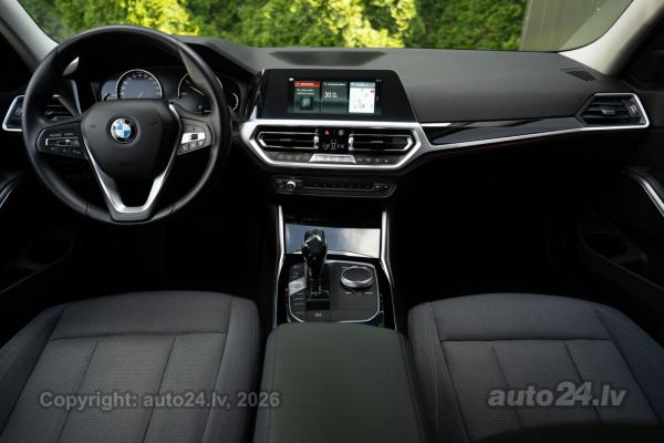 Zils BMW 3 Series 2019 Tallina, ar dzinēja tilpumu 2.00 L un nobraukumu 139 tūkst. km par 21490 €, foto 7 vietnē AUTOMOTO.COM.LV