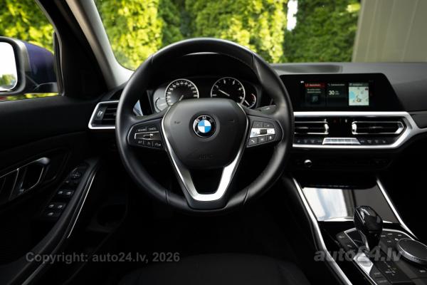 Zils BMW 3 Series 2019 Tallina, ar dzinēja tilpumu 2.00 L un nobraukumu 139 tūkst. km par 21490 €, foto 8 vietnē AUTOMOTO.COM.LV
