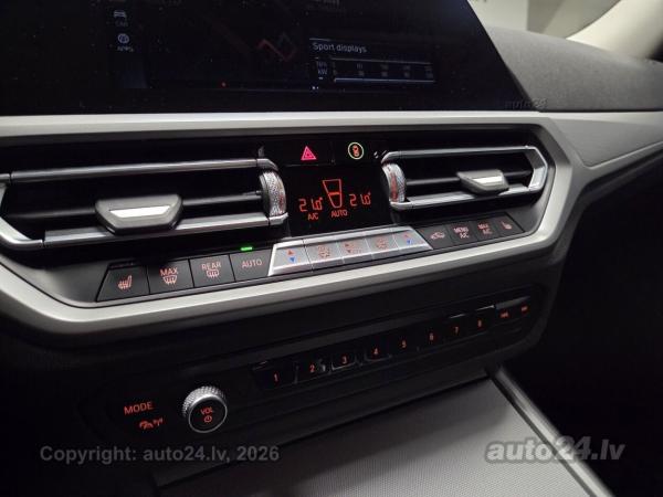 Zils BMW 3 Series 2021 Tallina, ar dzinēja tilpumu 2.00 L un nobraukumu 65 tūkst. km par 24900 €, foto 11 vietnē AUTOMOTO.COM.LV