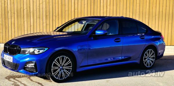 Zils BMW 3 Series 2021 Tallina, ar dzinēja tilpumu 2.00 L un nobraukumu 70 tūkst. km par 29900 €, foto 6 vietnē AUTOMOTO.COM.LV