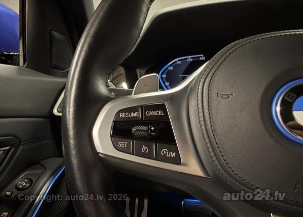 Zils BMW 3 Series 2021 Tallina, ar dzinēja tilpumu 2.00 L un nobraukumu 70 tūkst. km par 29900 €, foto 11 vietnē AUTOMOTO.COM.LV