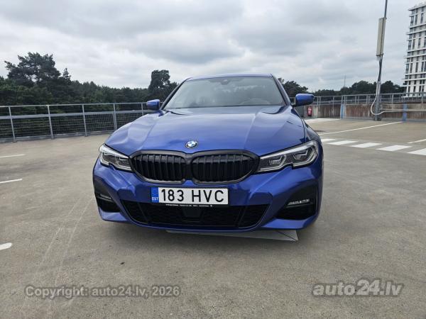 Zils BMW 3 Series 2021 Tallina, ar dzinēja tilpumu 2.00 L un nobraukumu 80 tūkst. km par 27800 €, foto 2 vietnē AUTOMOTO.COM.LV