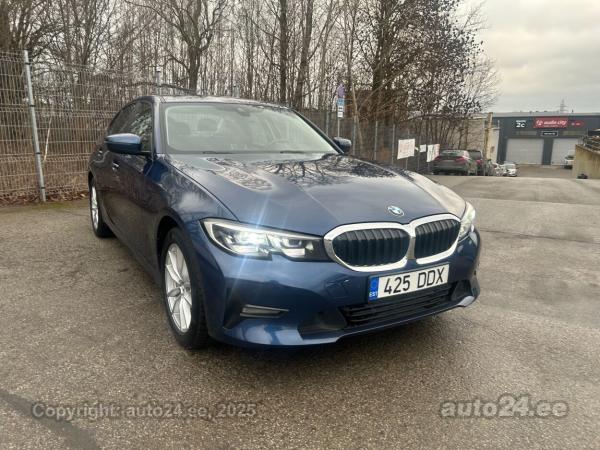 Zils BMW 3 Series 2022 Tallina, ar dzinēja tilpumu 3.00 L un nobraukumu 107 tūkst. km par 36900 €, foto 1 vietnē AUTOMOTO.COM.LV