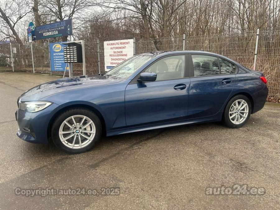 Zils BMW 3 Series 2022 Tallina, ar dzinēja tilpumu 3.00 L un nobraukumu 107 tūkst. km par 36900 €, foto 3 vietnē AUTOMOTO.COM.LV