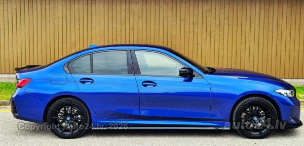 Blue BMW 3 Series 2022 in Tallinn, with an engine capacity of 2.00 L and mileage of 102 thousand km for 37990 €, photo 6 on AUTOMOTO.COM.LV