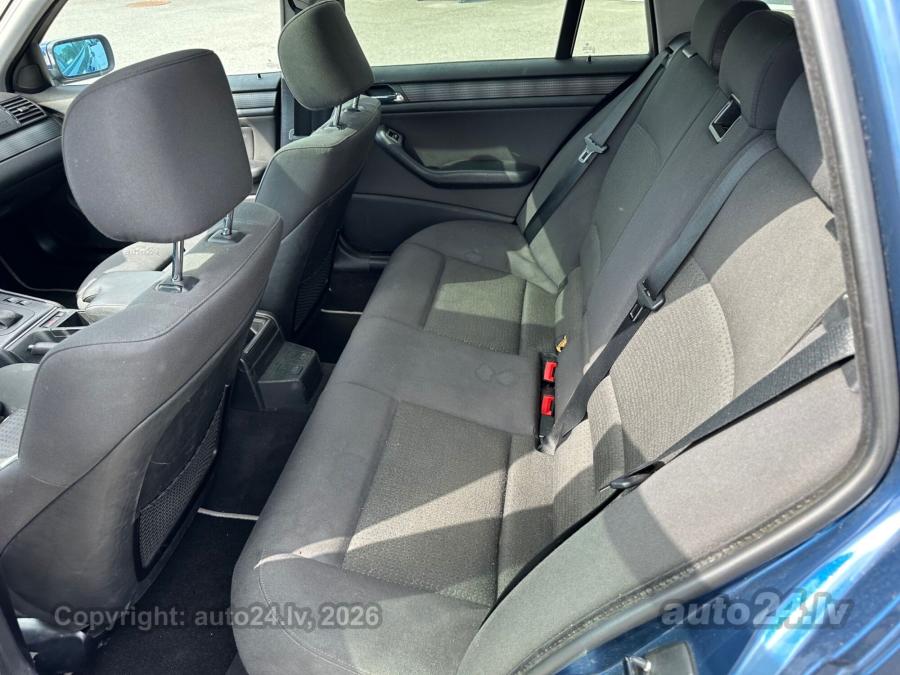 Blue BMW 3 Series 2004 in Tartu, with an engine capacity of 2.00 L and mileage of 315 thousand km for 2999 €, photo 12 on AUTOMOTO.COM.LV