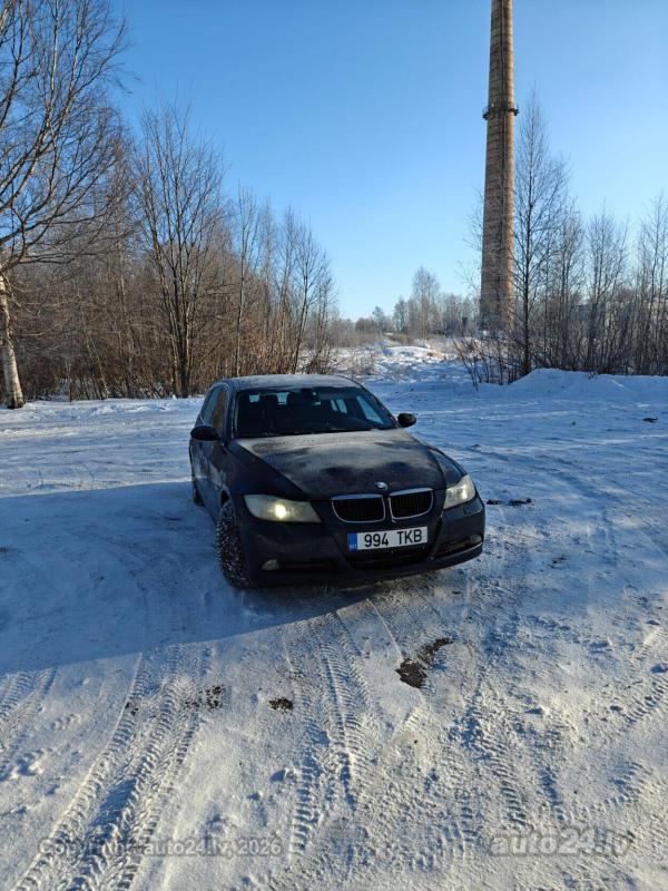 Zils BMW 3 Series 2005 Tallina, ar dzinēja tilpumu 3.00 L un nobraukumu 324 tūkst. km par 4000 €, foto 1 vietnē AUTOMOTO.COM.LV