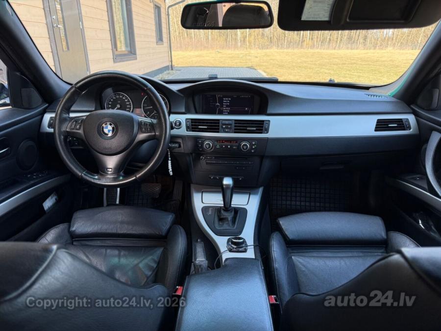 Zils BMW 3 Series 2006 Tartu, ar dzinēja tilpumu 3.00 L un nobraukumu 371 tūkst. km par 6000 €, foto 10 vietnē AUTOMOTO.COM.LV